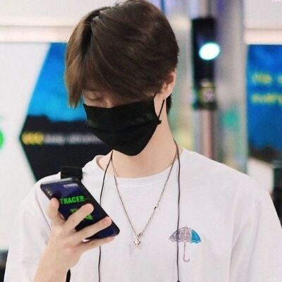 พรหมลิขิตหรือพรหมเช็ดตีนกันเเน่ว่ะ#Yibo Xiao Zhan ₩X: ฟิค Boy Love (แชท)