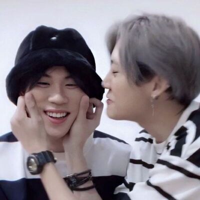 เหนือตะวัน-บุ๋นเปรม: ฟิค Boy Love (แชท)