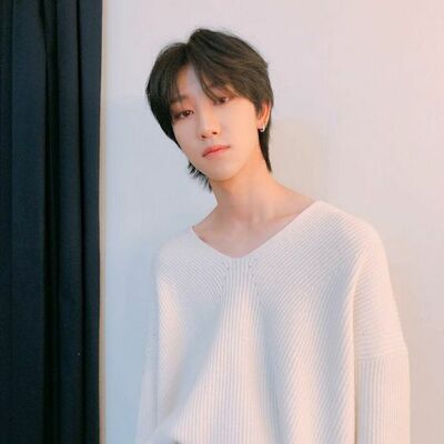 [ II ] เพียงธาร || Junhao: ฟิค Boy Love (แชท)