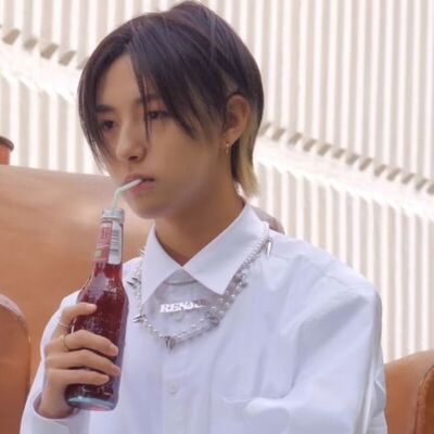 อิจฉามั้ยอ่ะ | renjun: ฟิค Boy Love (แชท)