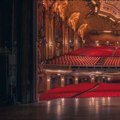 [two face theater] โรงละครอลเวง: วรรณกรรมเยาวชน