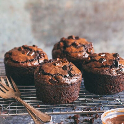 Brownie {cakeverse} | ??? x reiner: ฟิค Boy Love (แชท)