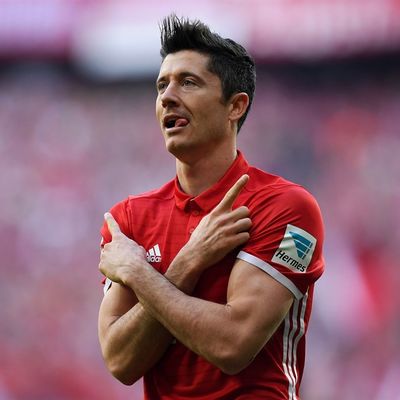 สถิติสุดโหดของ โรเบิร์ต เลวานดอฟสกี้ (Robert Lewandowski) ศูนย์หน้าของ ...